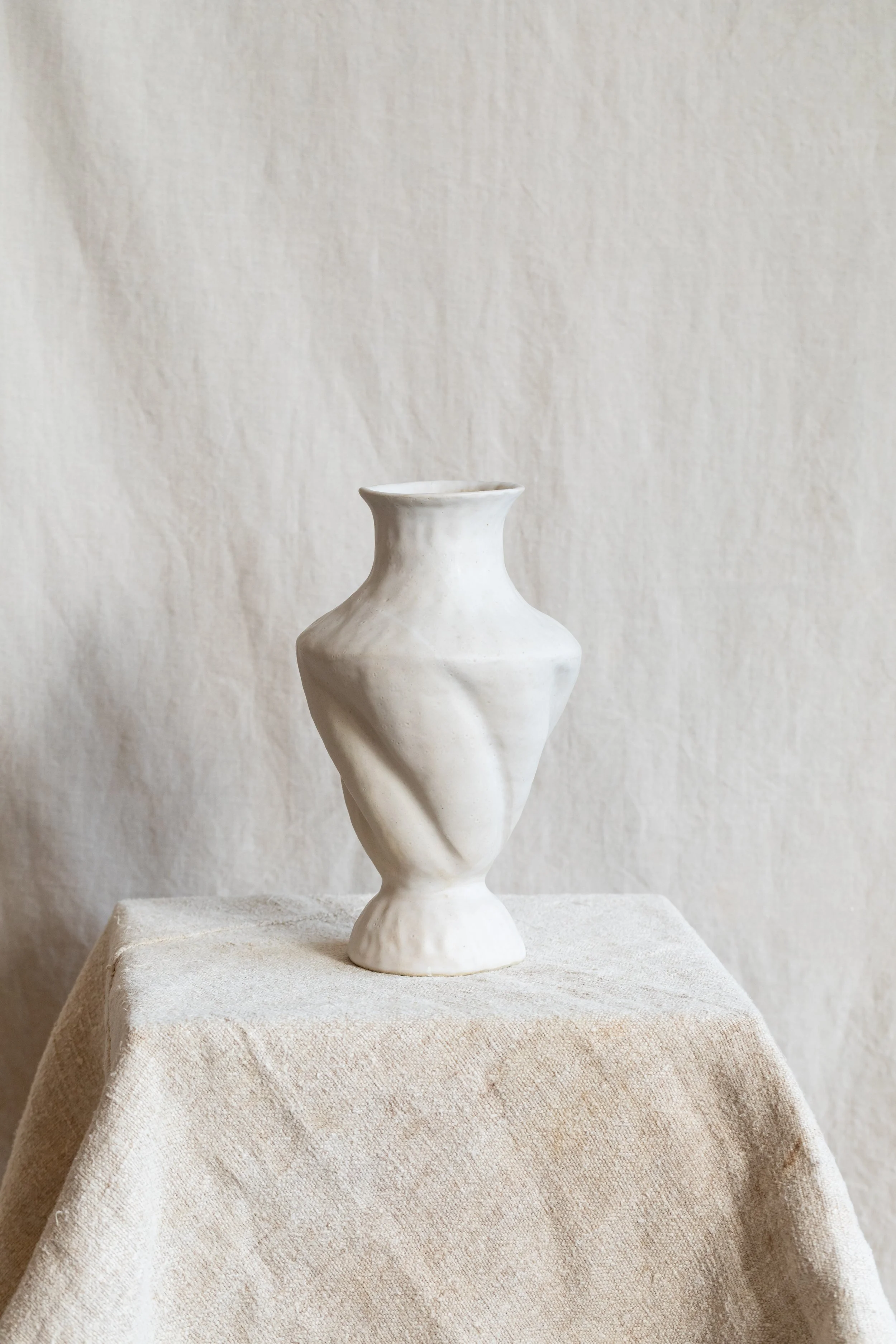 Carma Ferrier Twist Vase Oatmeal — Hoppe Shoppe