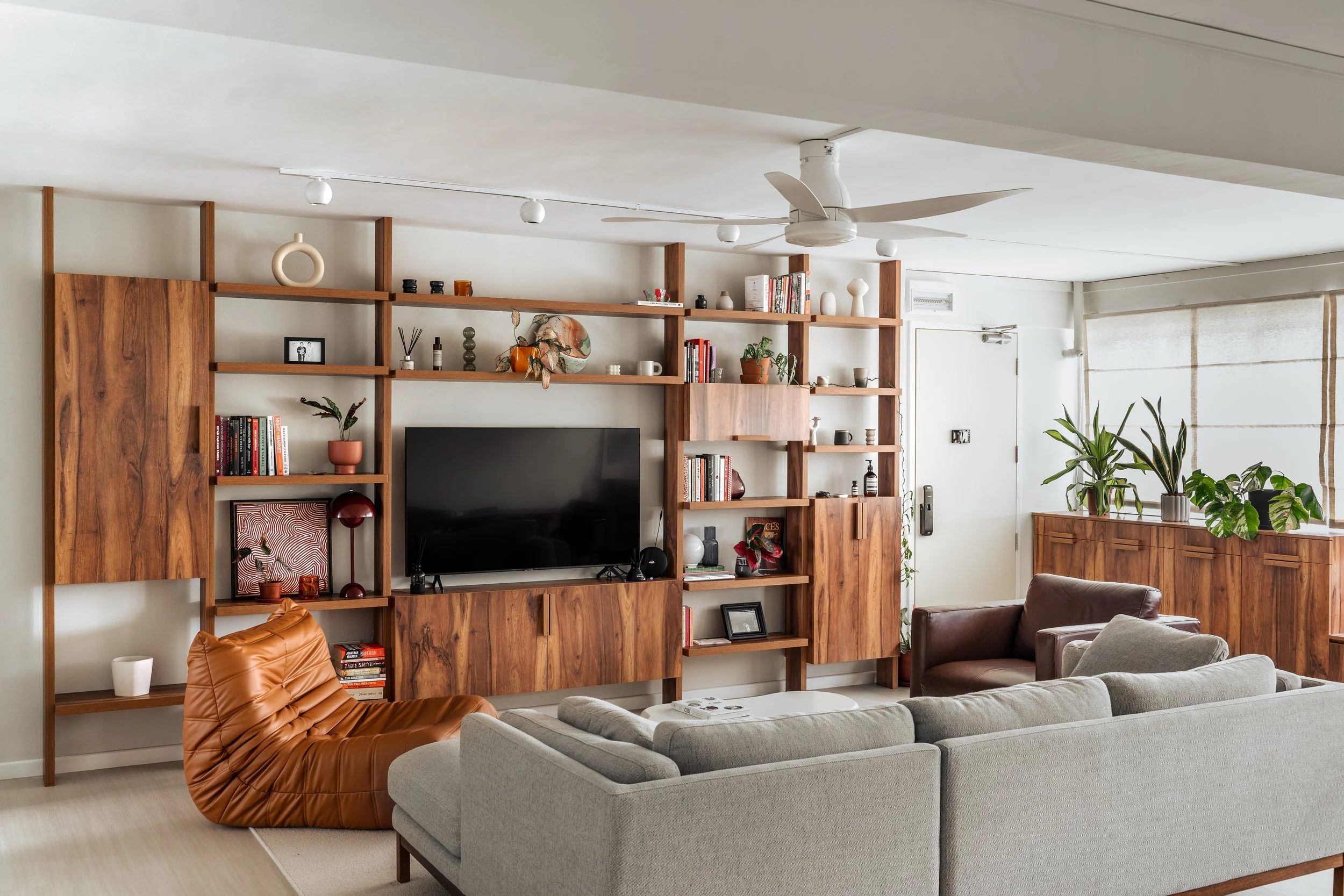 HOUSE OF CURIOSITIES — BuildBuilt