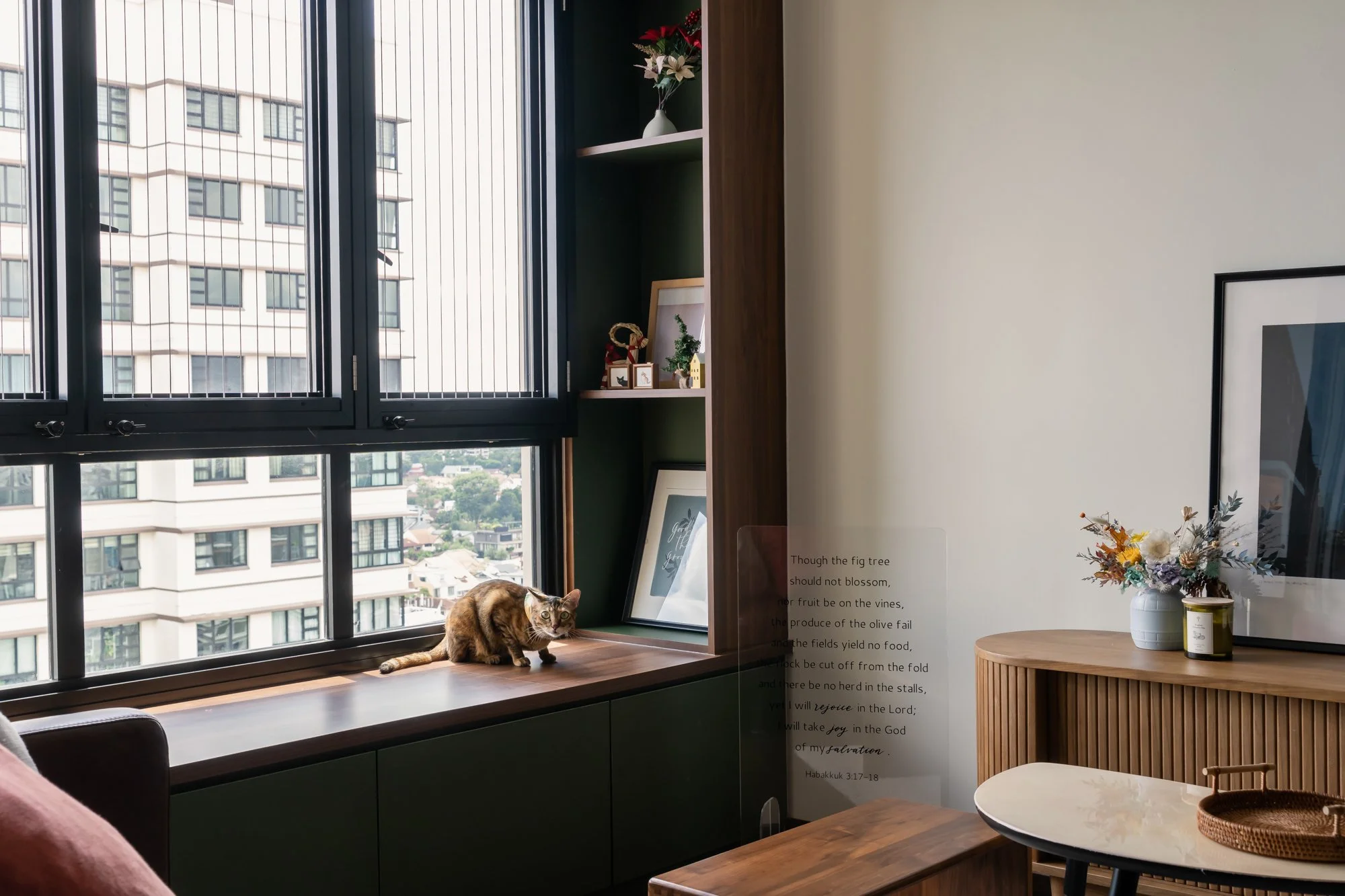 WOOD AND TEAL HOME FOR A FAMILY AND THEIR CATS — BuildBuilt