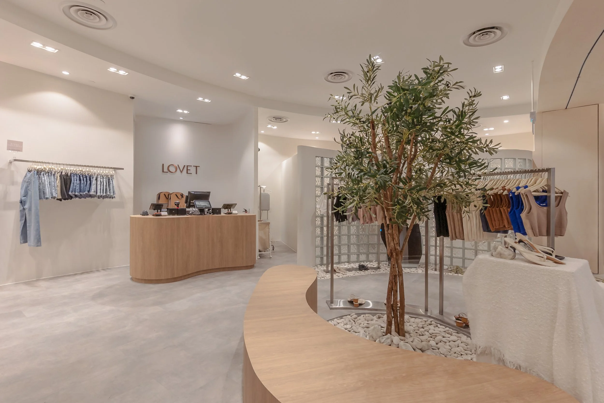 LOVET POPUP — BuildBuilt