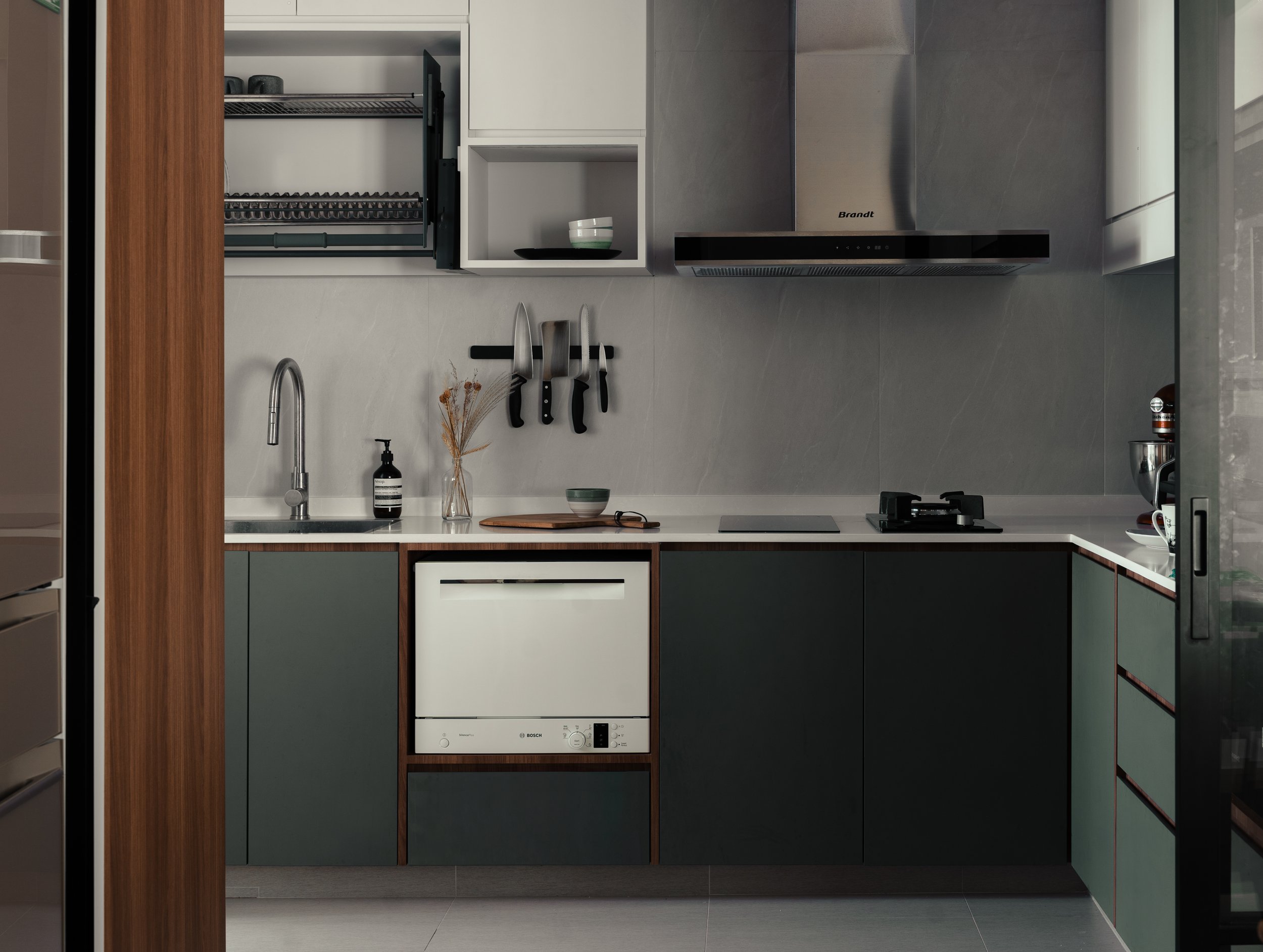 TIMBER CAFE — BuildBuilt