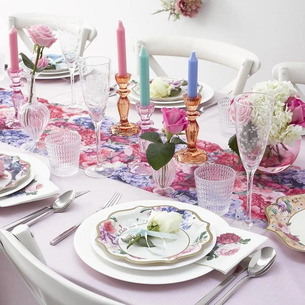 Tablescape ideas - table decorations.