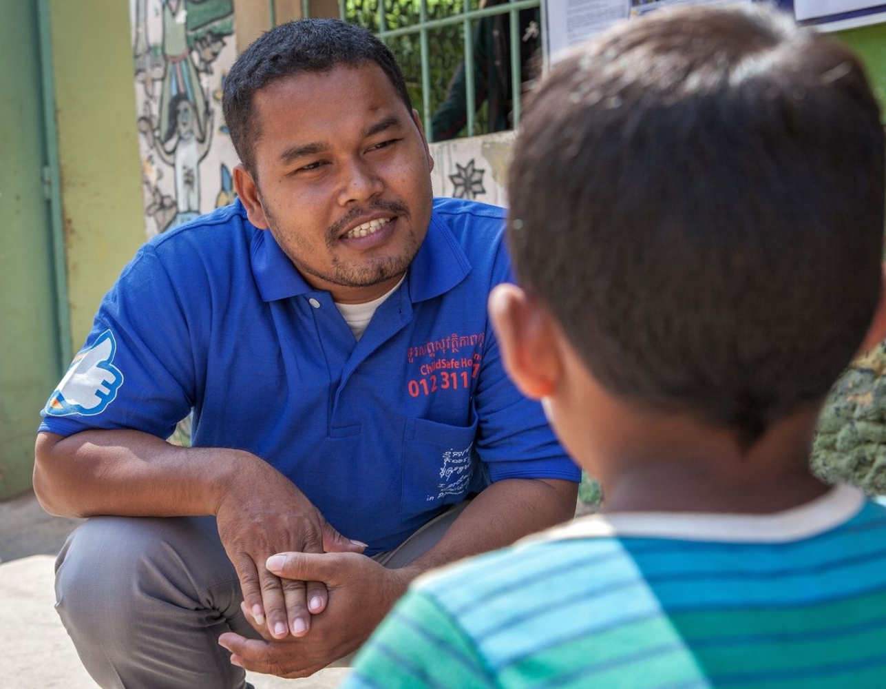 When Children Sell: Ethical Tips for Travelers — Traverse Journeys ...