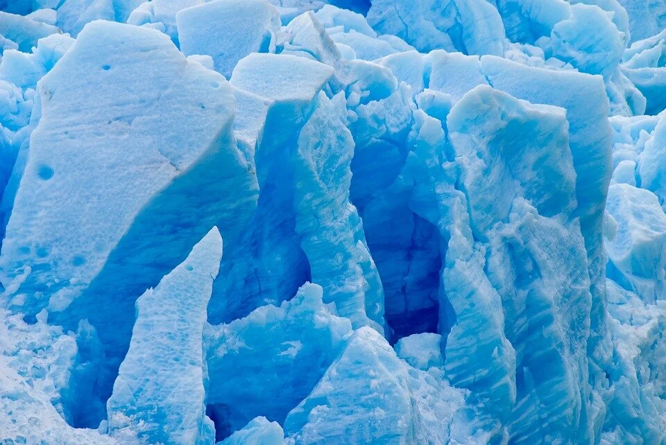 Glacier Grey: Everything You Need to Know Before You Go — Traverse ...