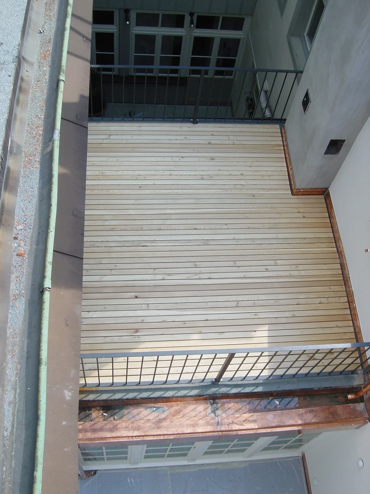 Thomas Leiser Holzwerkstatt | Möbel, Küchen, Parket — Terrassen