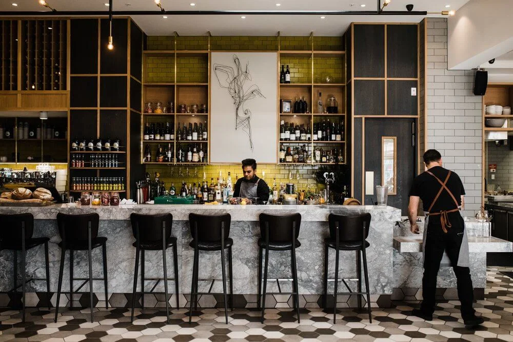 Reservations — Giraffe Restaurant