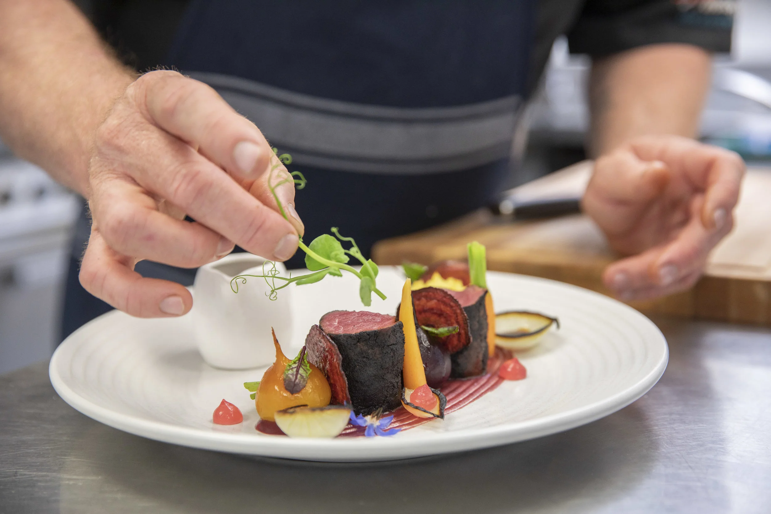 CHEF'S COUNTER EXPERIENCE — Giraffe Restaurant