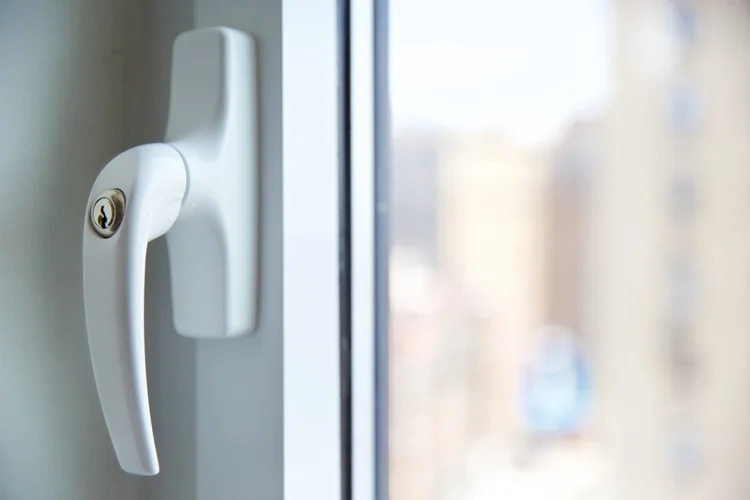 Tilt & Turn | Handle — Skyline Windows