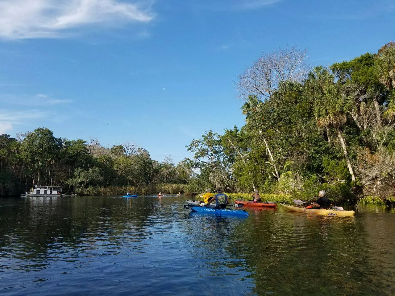 Eleanor Oaks - RV Park in Yankeetown, Florida