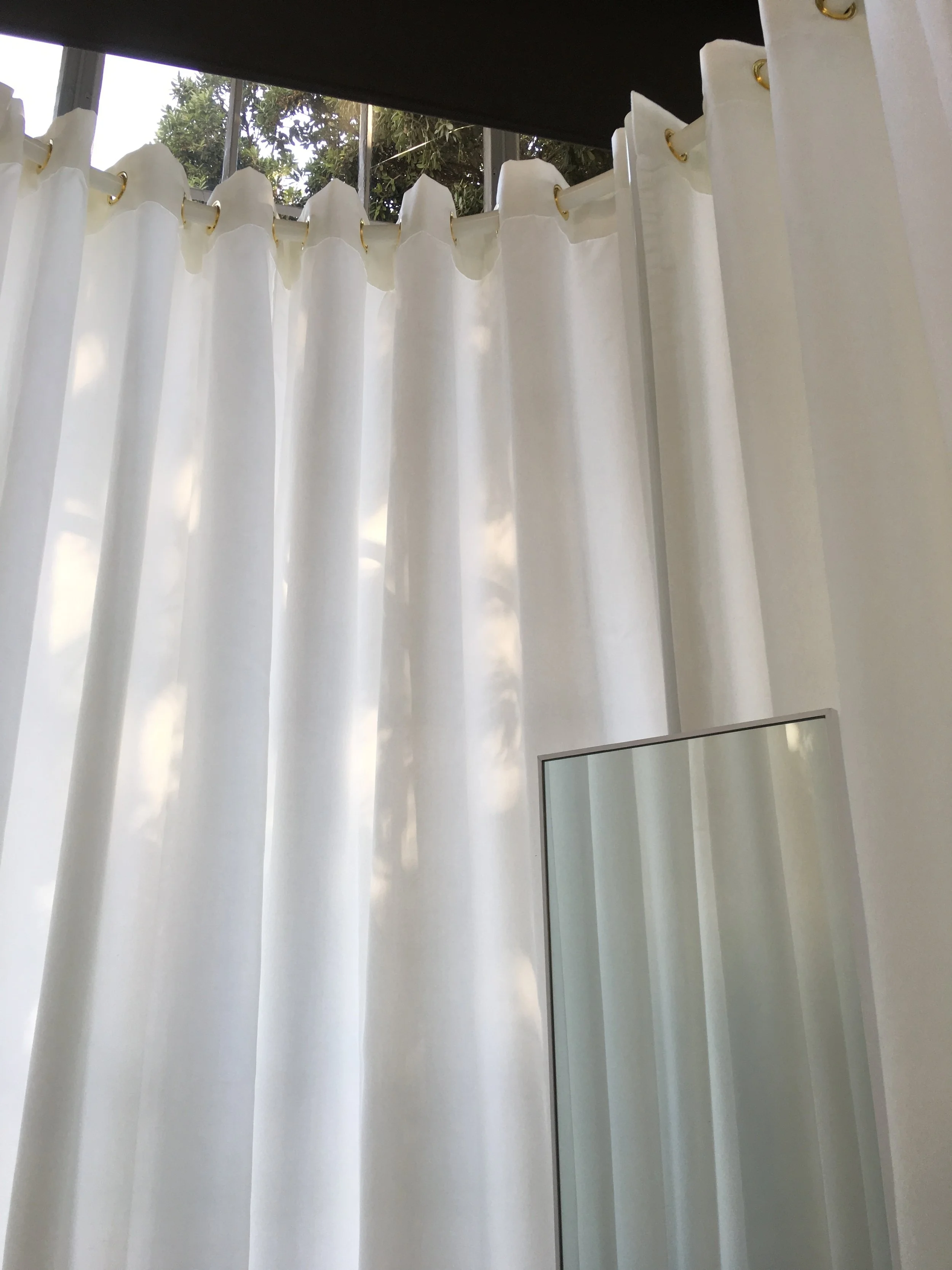 Free-Standing Fitting Room — Circle Visual Inc.
