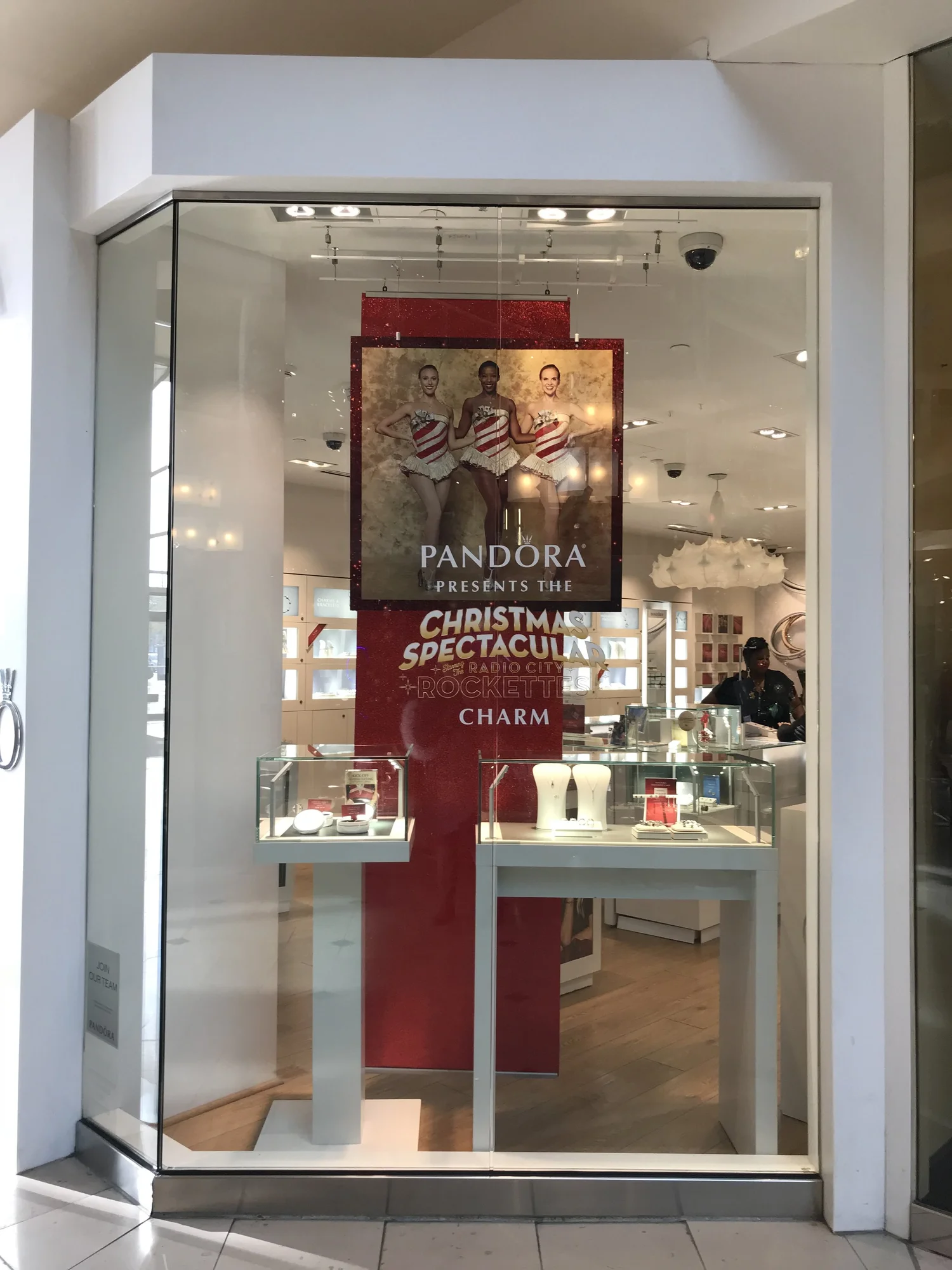 Props & Decor — Circle Visual Inc.