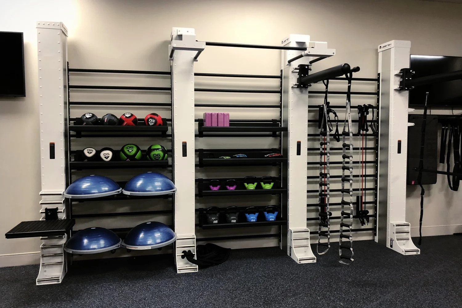 EQUIPMENT SPOTLIGHT: QUEENAX — Commercial Fitness Equipment