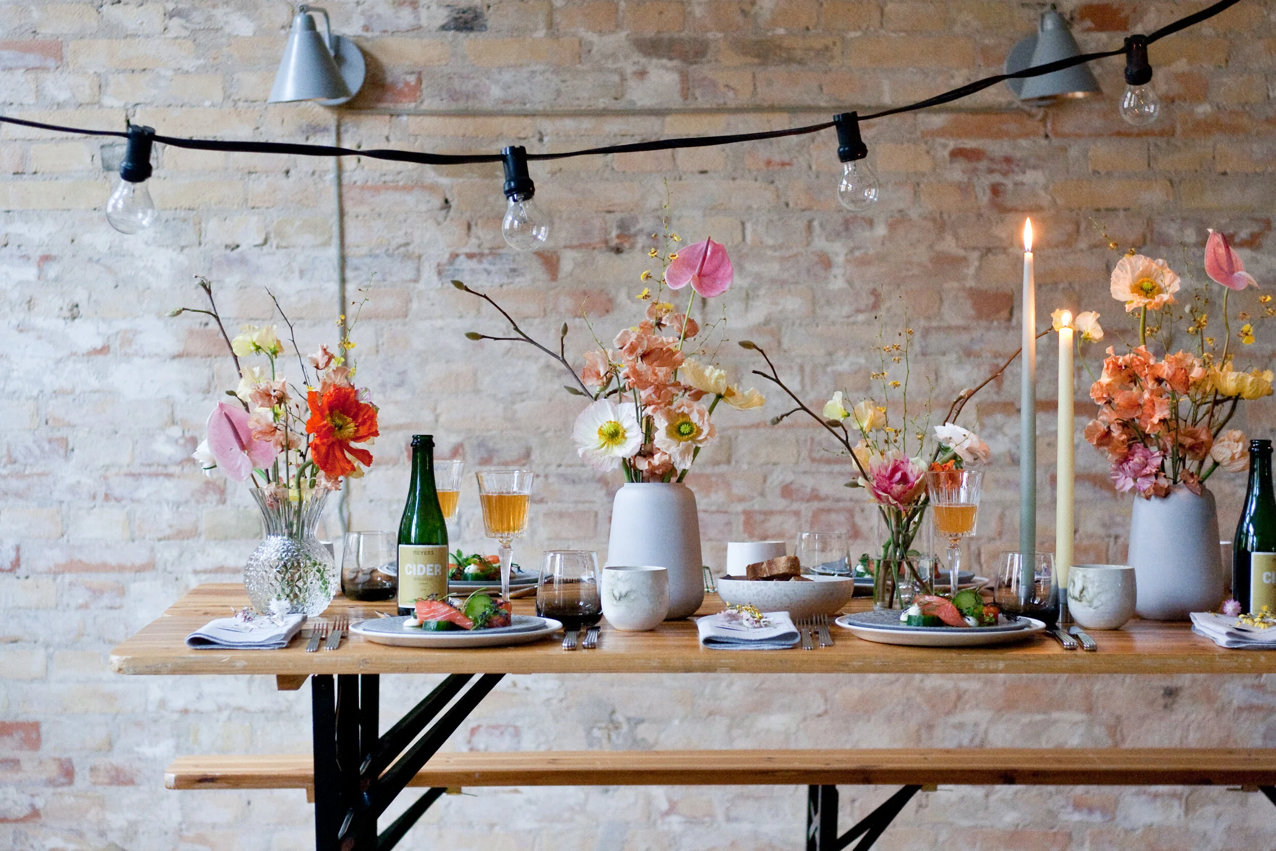 Danish Tablesetting Ideas – Simple Scandinavian Table Decor with Greens ...
