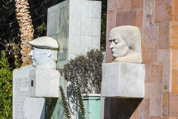A Brief Guide to Chile Culture: People, History, Language, Food, and ...