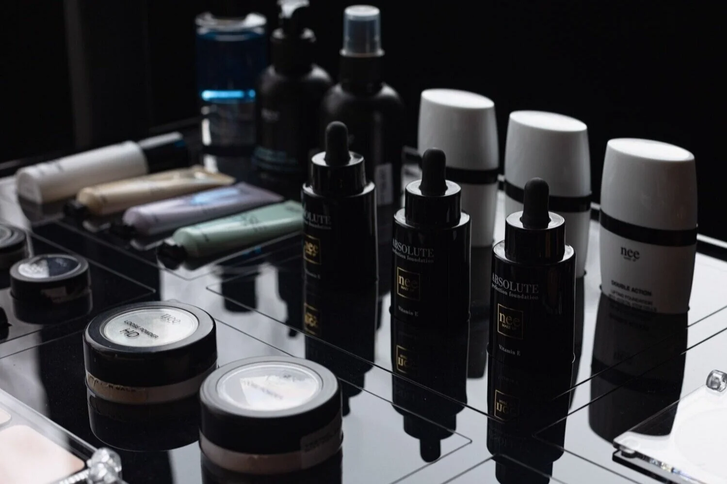 NEE MAKE UP MILANO - Shop Online