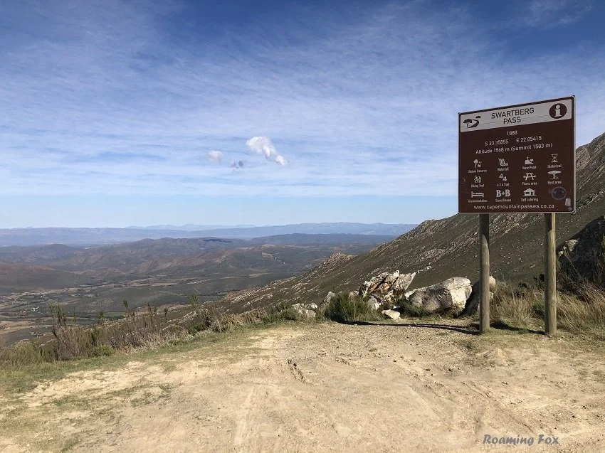 Navigating three epic gateways through Swartberg Mountains — Roaming ...