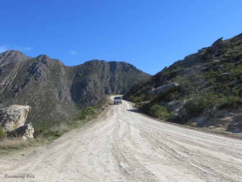Navigating three epic gateways through Swartberg Mountains — Roaming ...