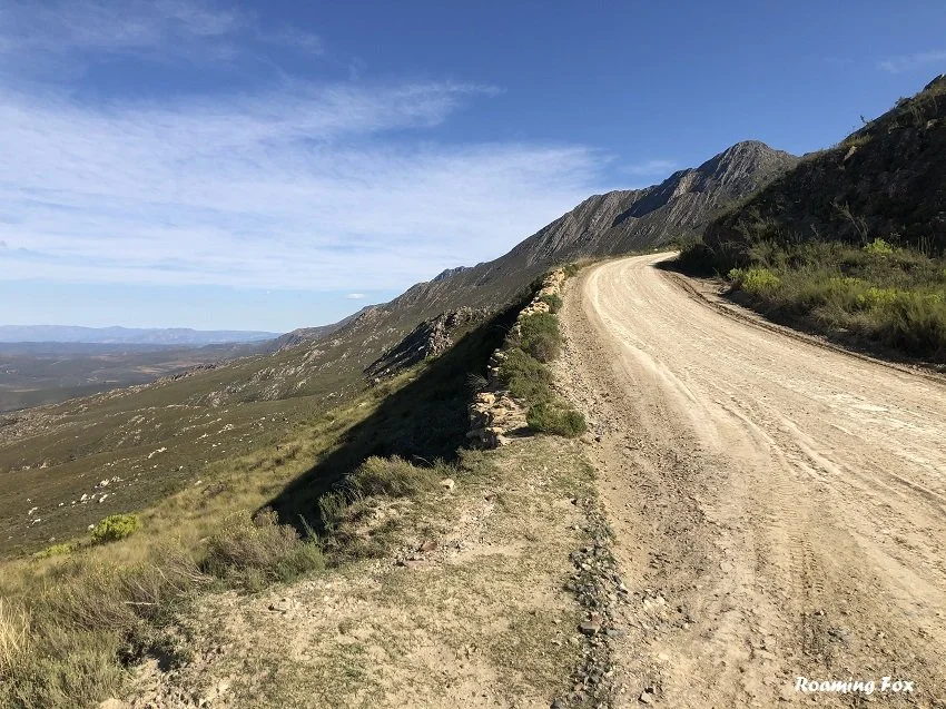 Navigating three epic gateways through Swartberg Mountains — Roaming ...