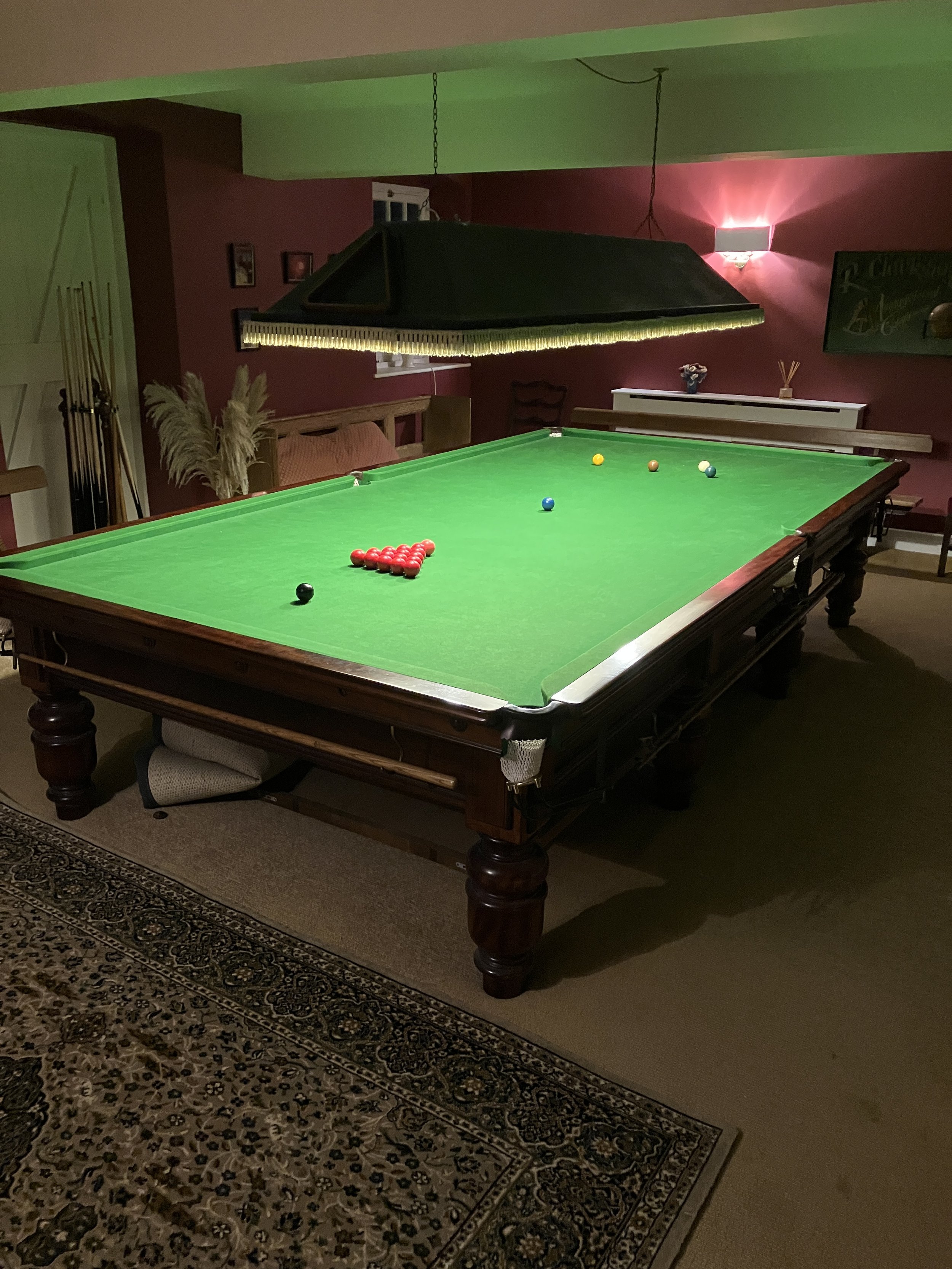 Manor Farm Teffont/dog friendly holiday accommodation