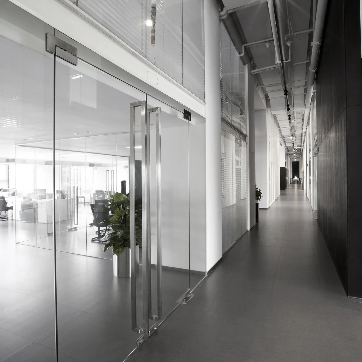 North Jersey Glass Partitions, Storefronts & Shower Doors | Delta Glass NJ