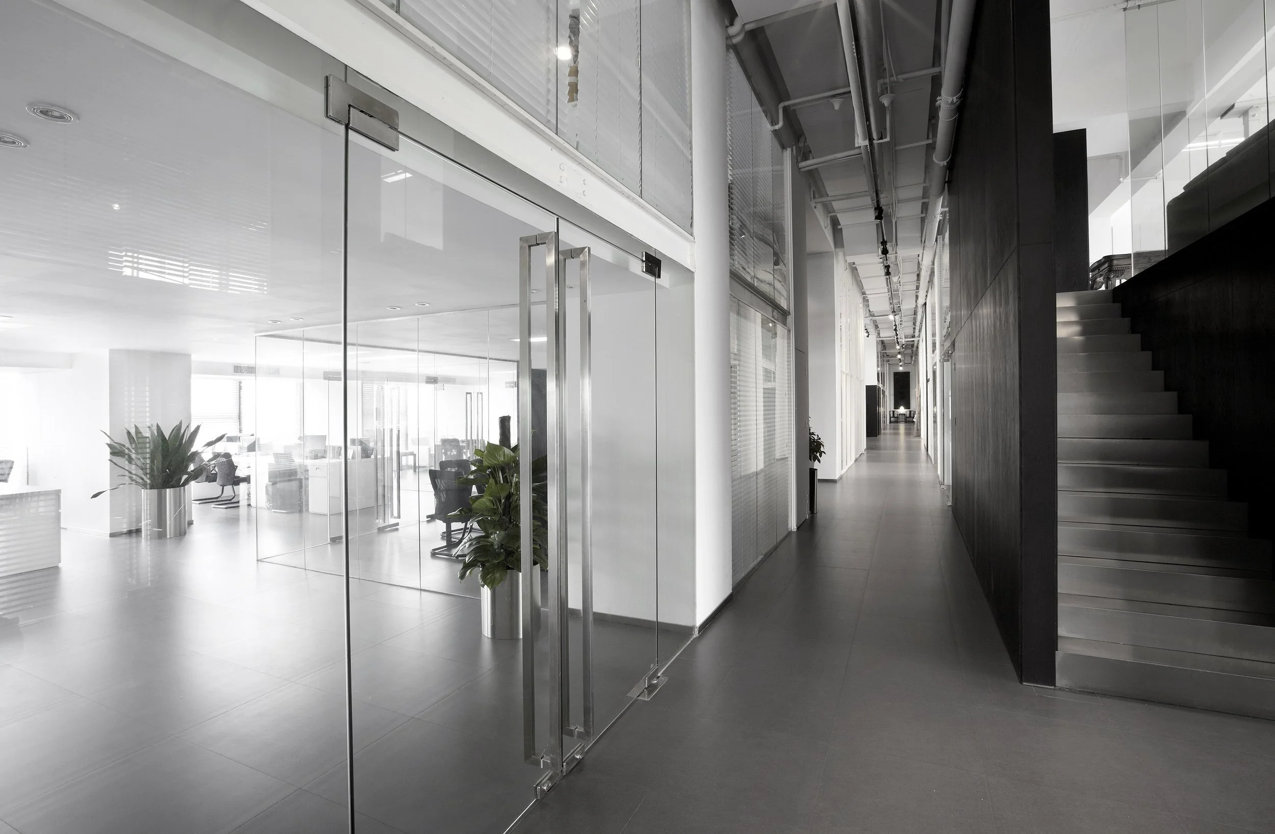 Commercial Glass Wall Systems in North Jersey | Delta Glass NJ — Delta ...