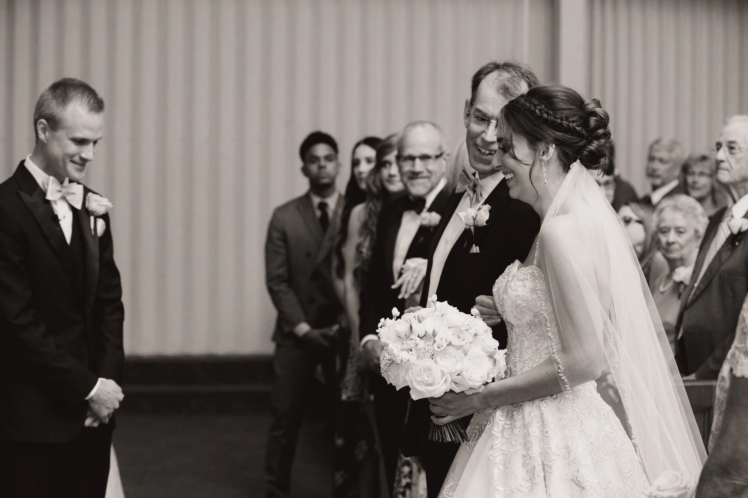 Romantic Ohio Wedding - Wedding Photographers Columbus, Ohio ...