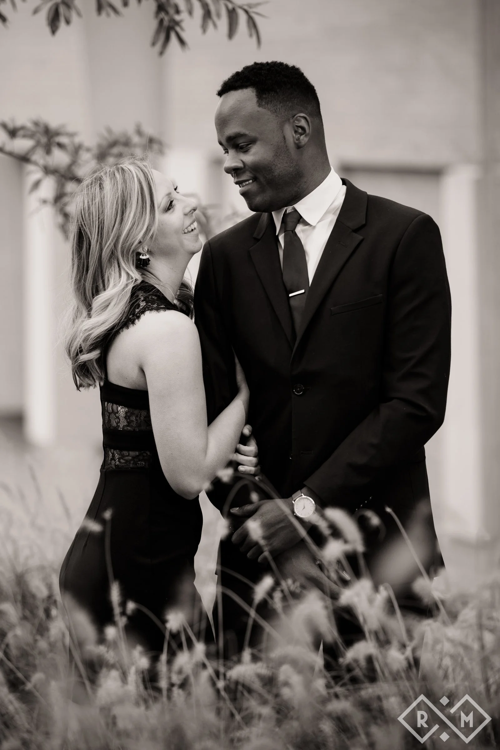 Downtown, Late Autumn Engagement Session - Wedding Photographer ...