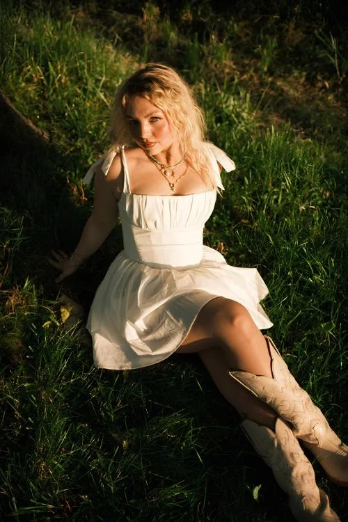 FEATURE: Spotlight: Chanel Yates — Music Musings & Such