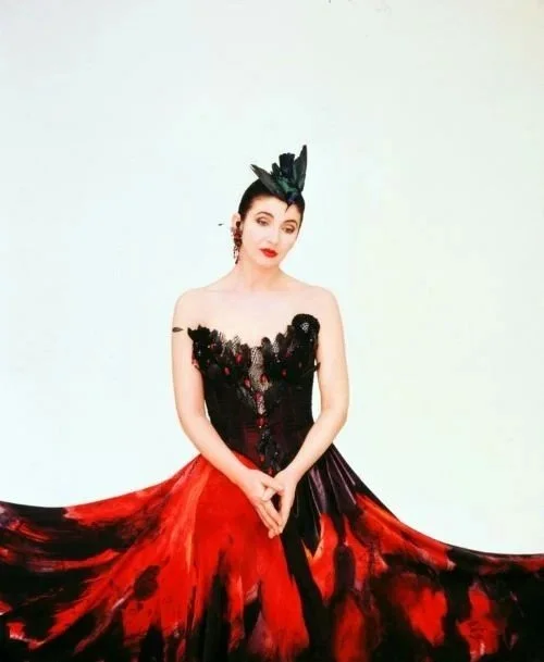 FEATURE: Resizing Those Red Shoes: Reasons Why Kate Bush’s 1993 Short ...