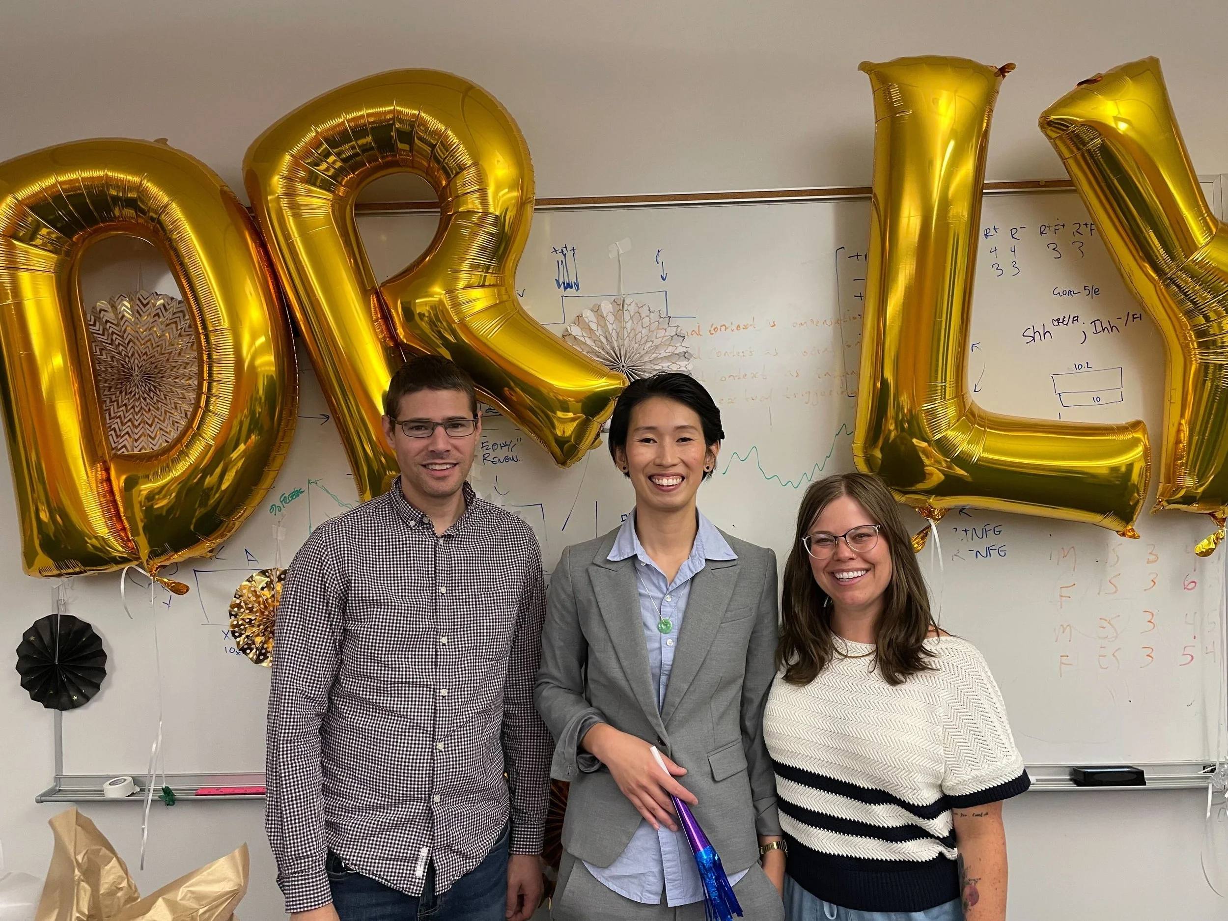 Dr. Annie Ly defends her disseration! — Root lab