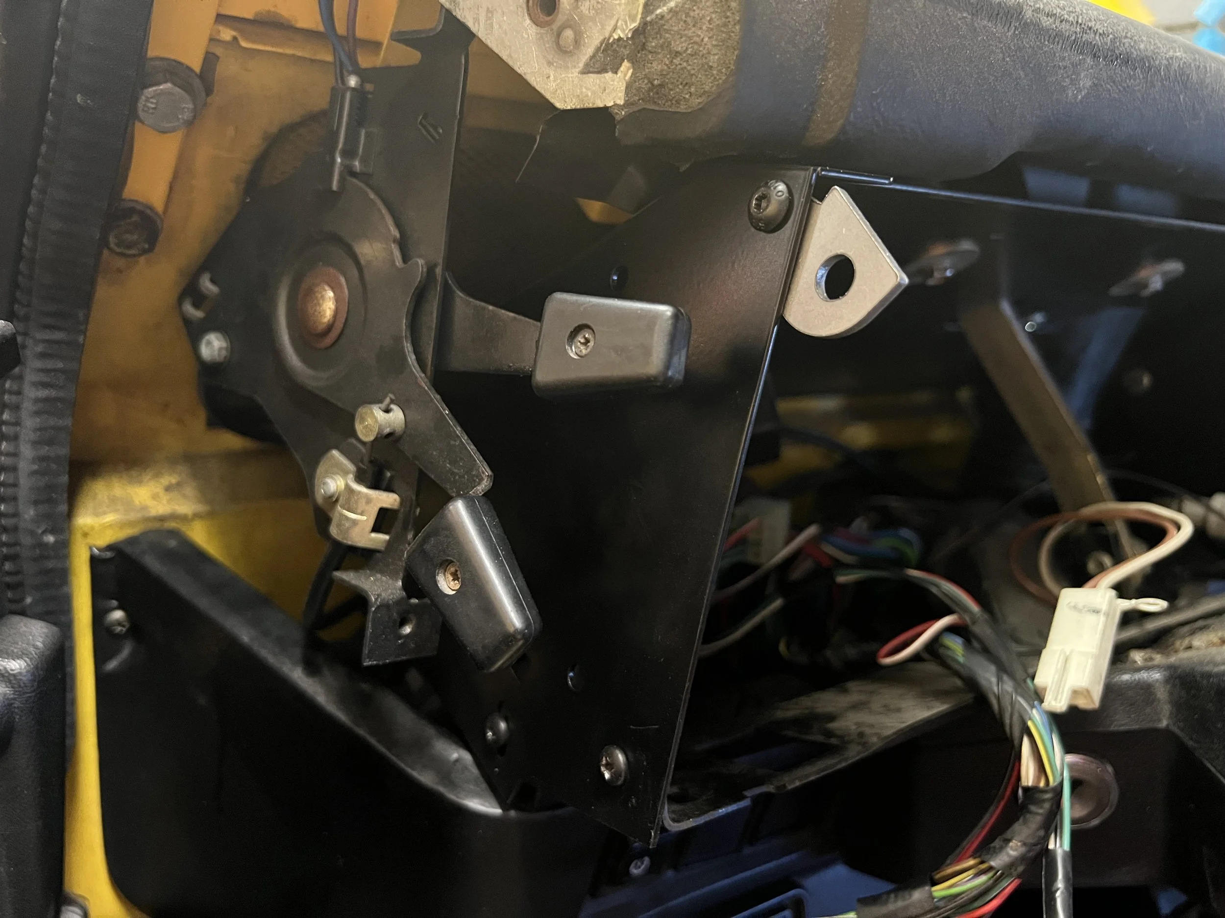 Defender 90 Build - Binnacle Upgrade — Silicon Valley Motor Club