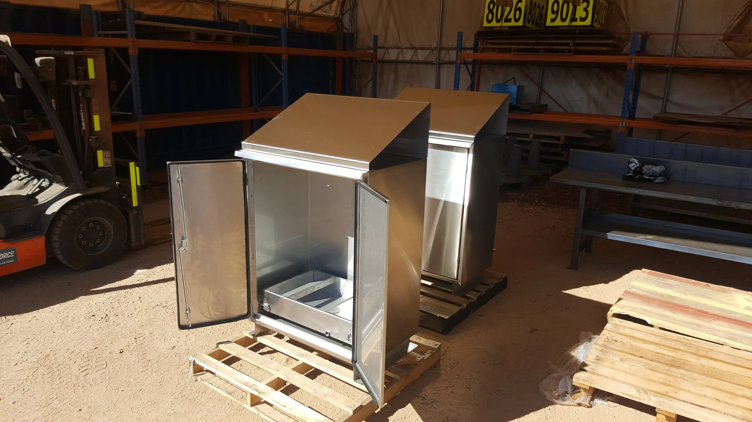 Electrical & Hydraulic Cabinets / Enclosures