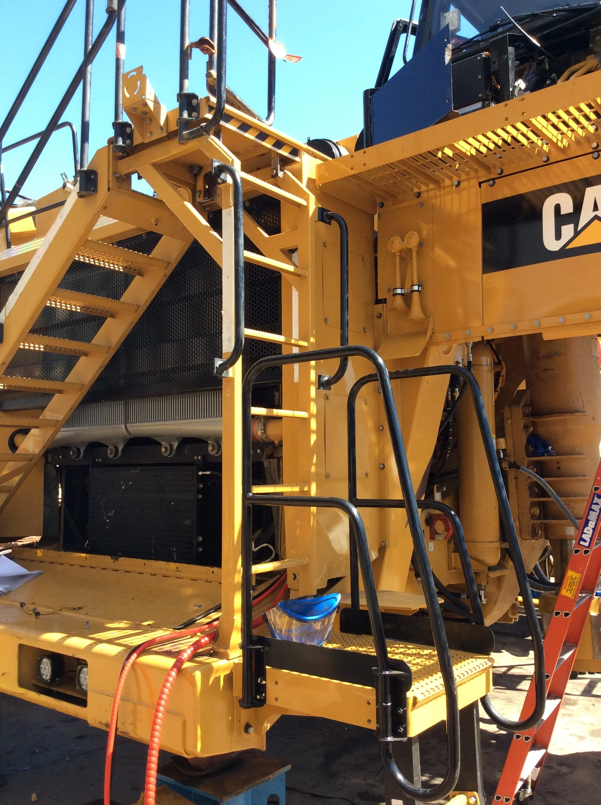 Products - Mining, Civil & Earthmoving Machinery Parts