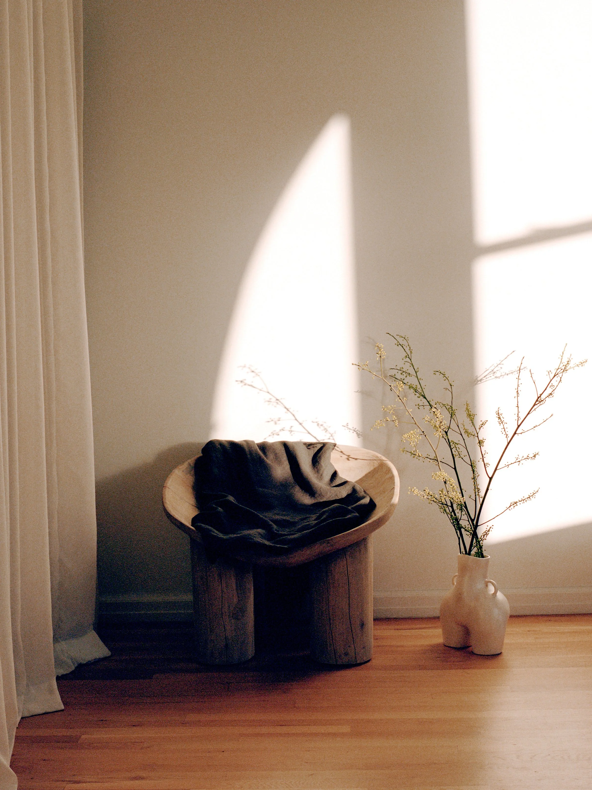 Laura Woolf | Still Life Stylist