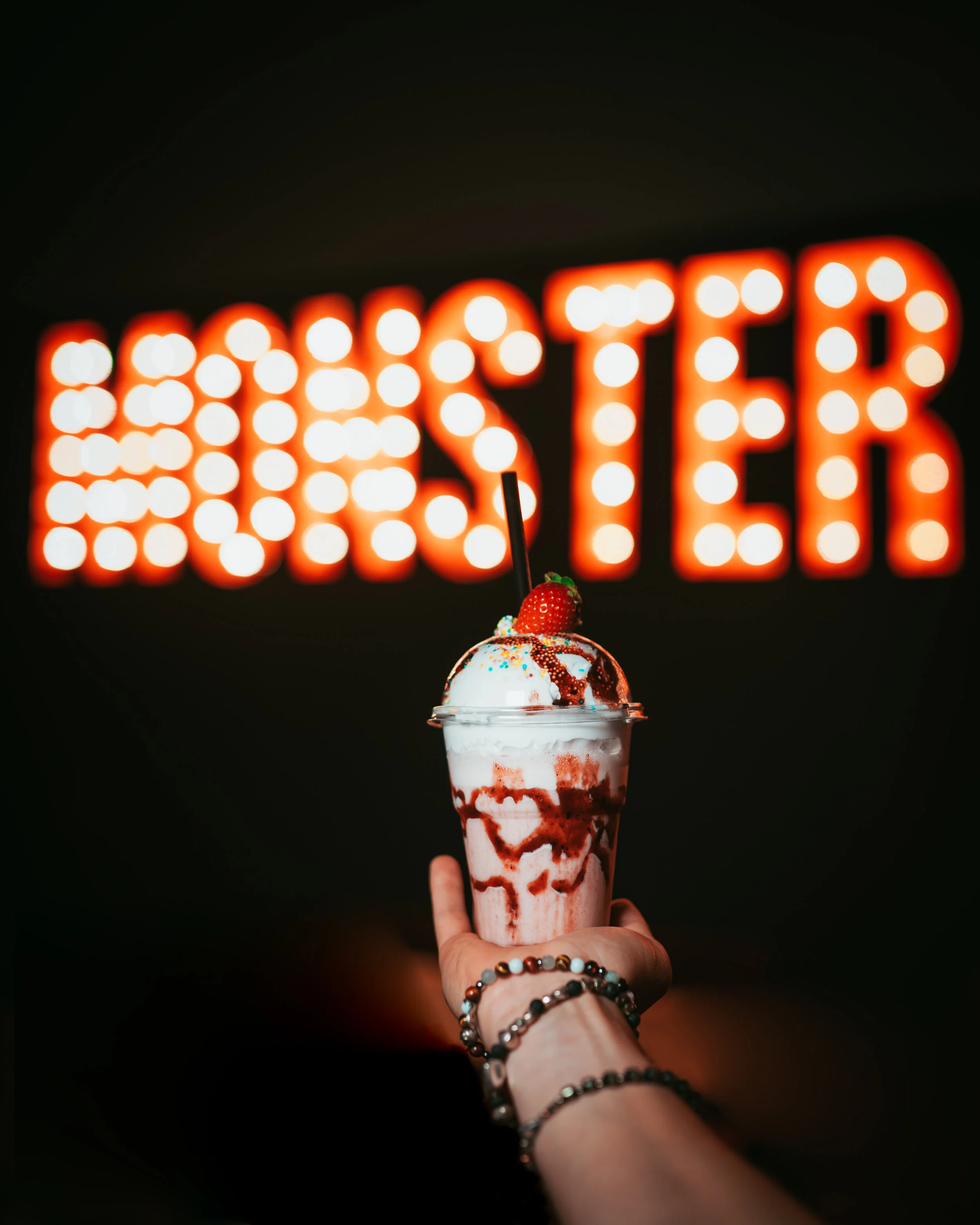MONSTER BURGER - L'AMERICANO MADE IN ITALY
