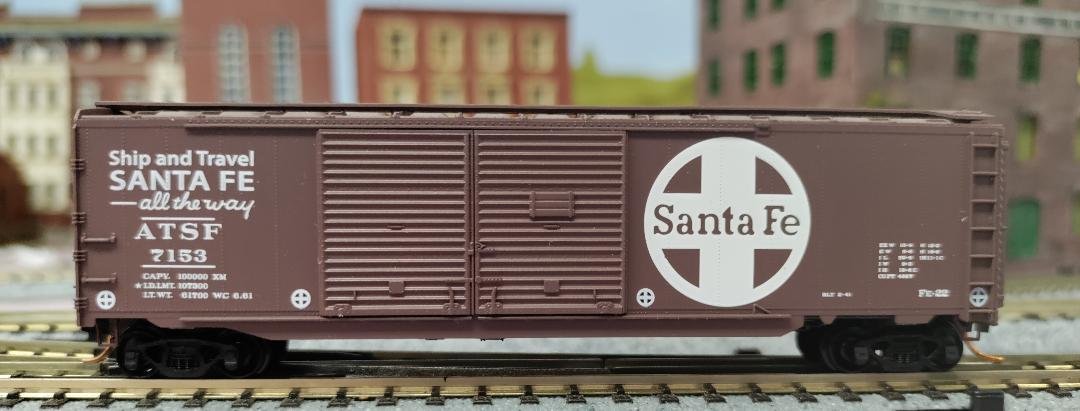 Microtrains 50' Box Cars — Neal's N-Gauging Trains