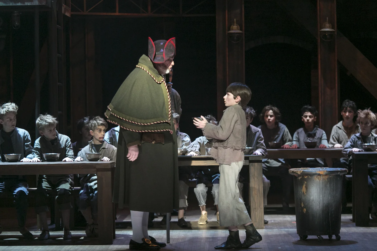 OLIVER! — Theater Latté Da