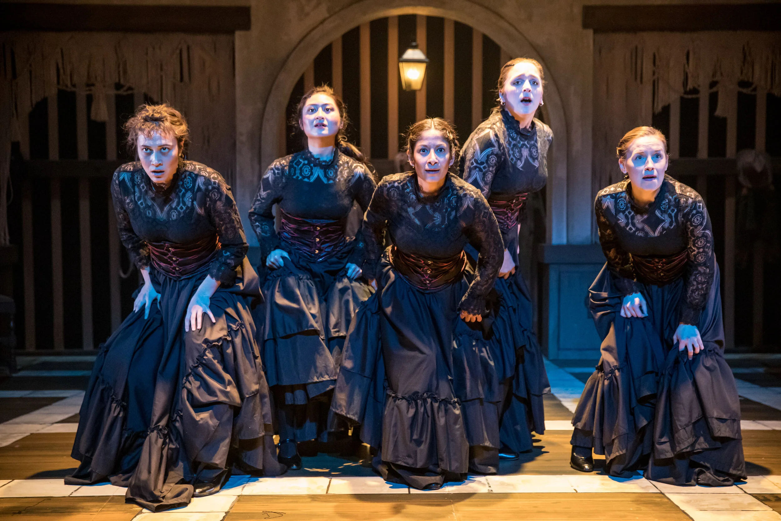 Bernarda Alba — Theater Latté Da