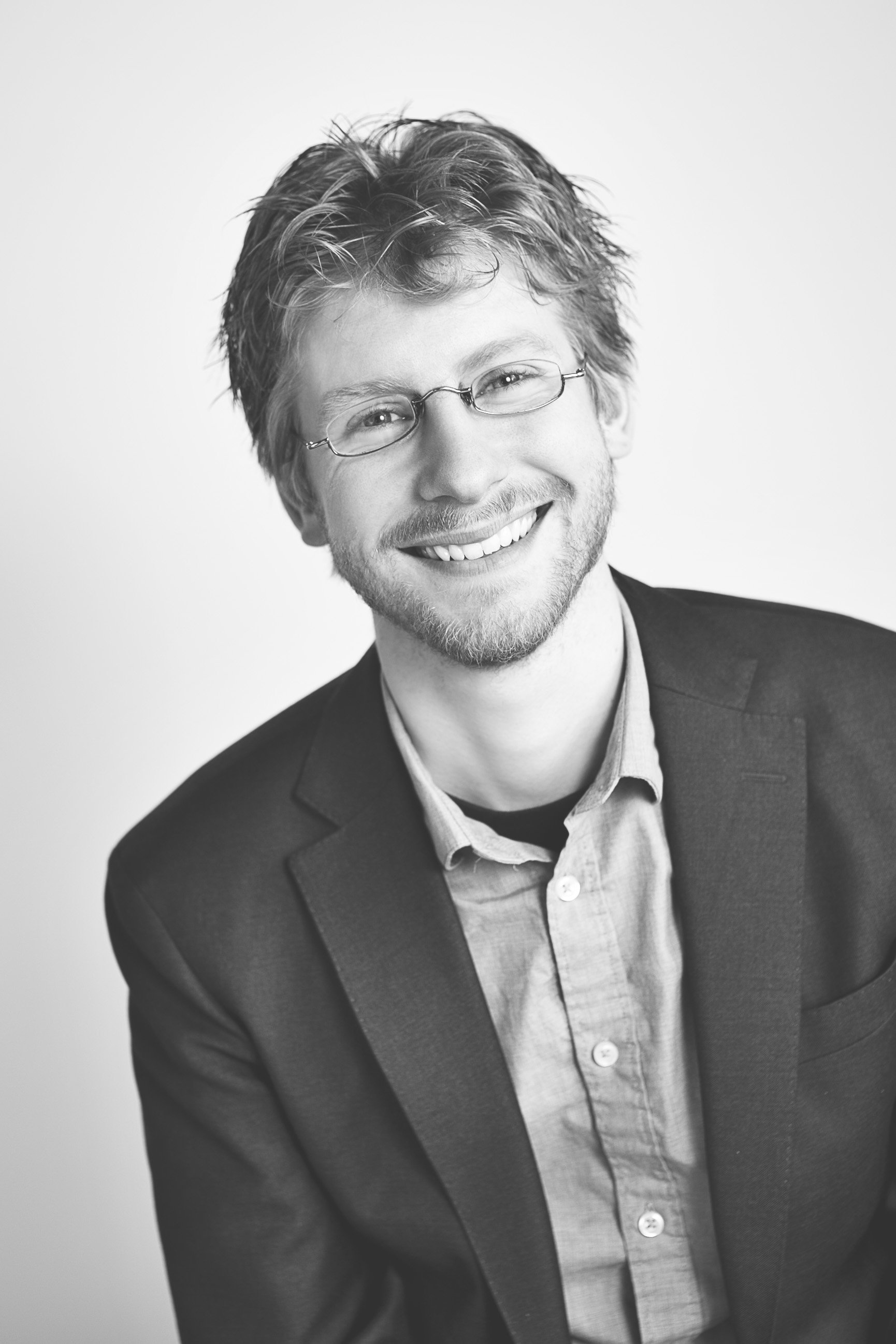 Christmas at the Local 2022 — Theater Latté Da