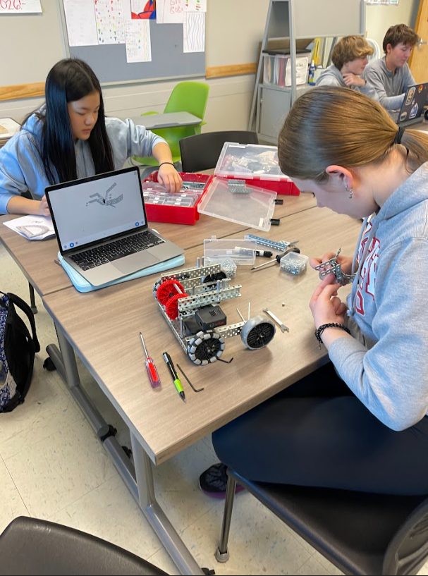 Unlocking Innovation: Olentangy Academy's STEM Students Gear Up for VEX ...