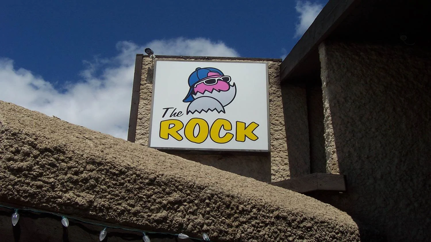 About The Rock — Keystone Motor Inn