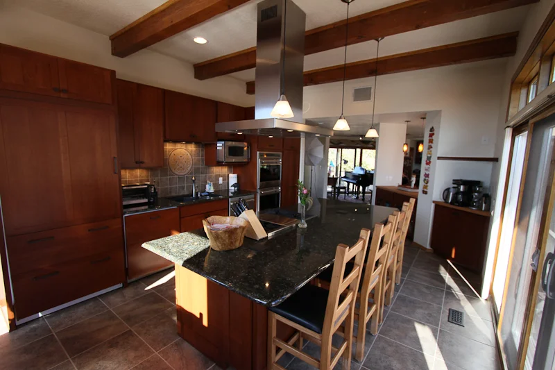 Jade Enterprises, Inc