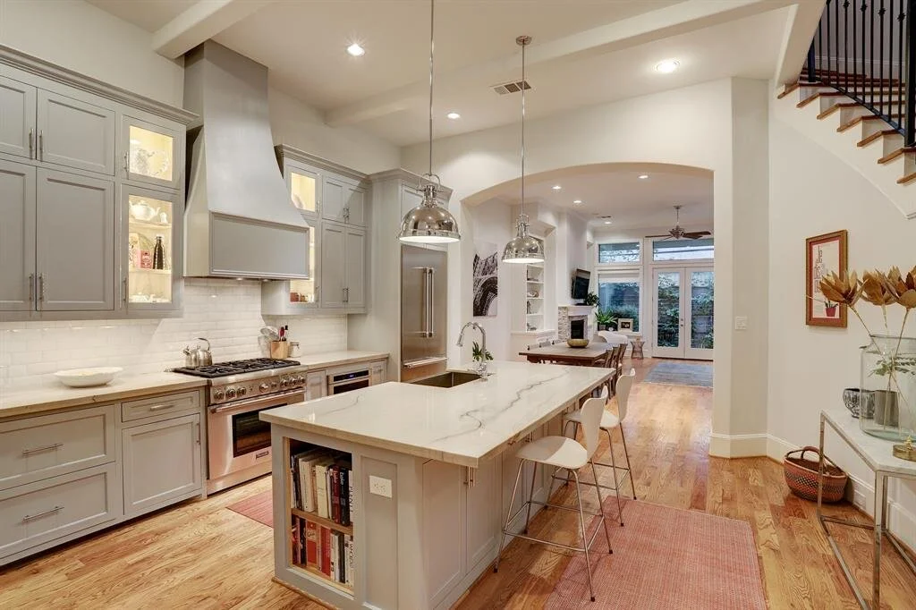 Ava Custom Homes
