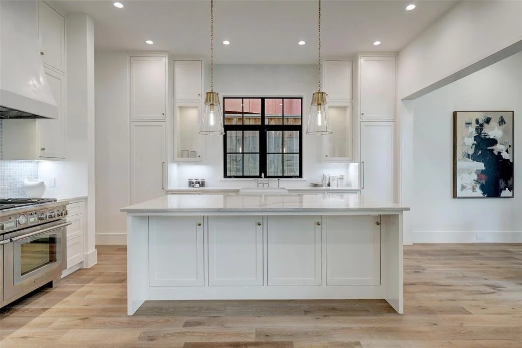 Ava Custom Homes