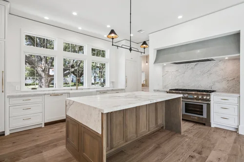 Ava Custom Homes