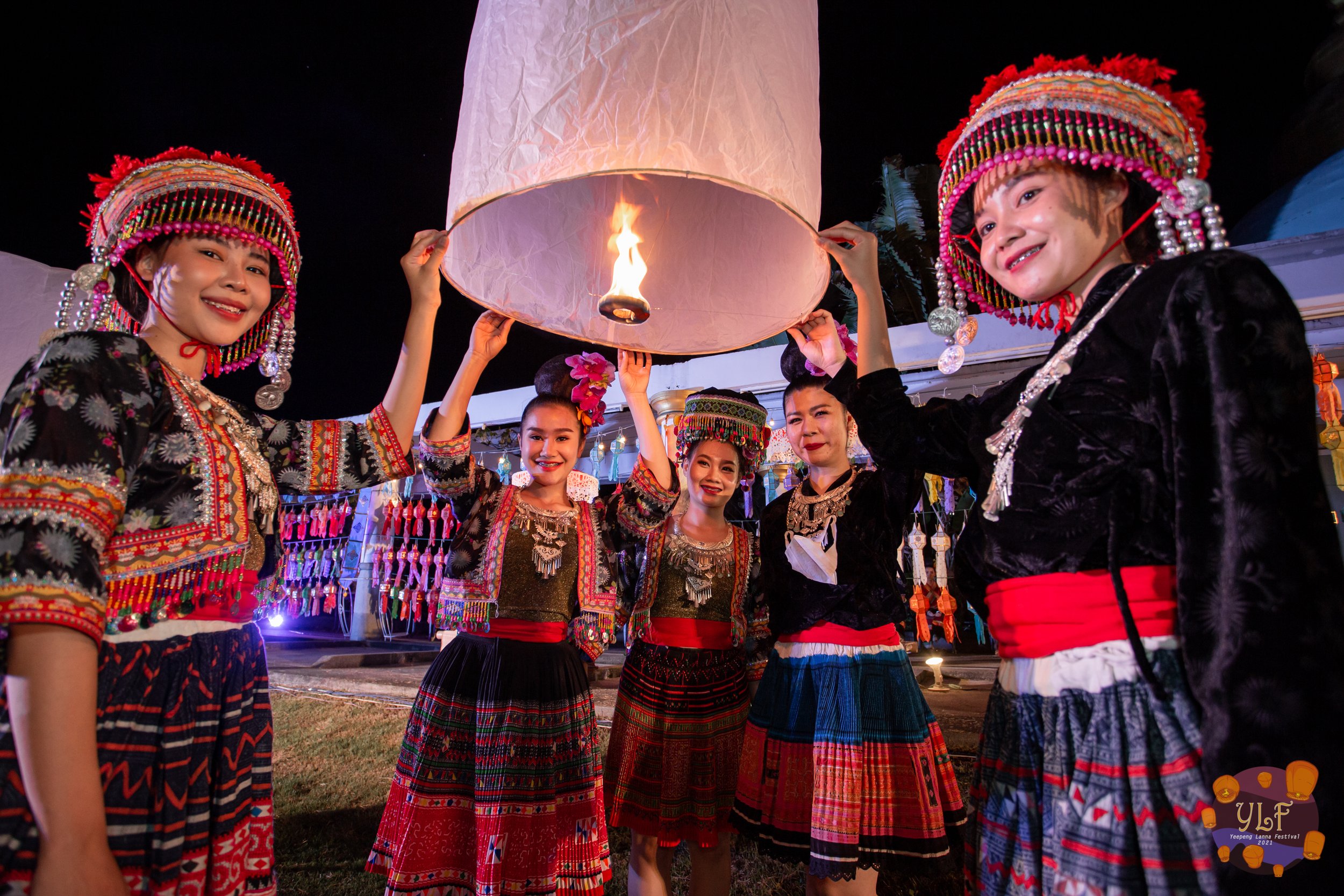 Yee Peng and Loy Krathong 2025 in Chiang Mai; A Spectacle Of Lights