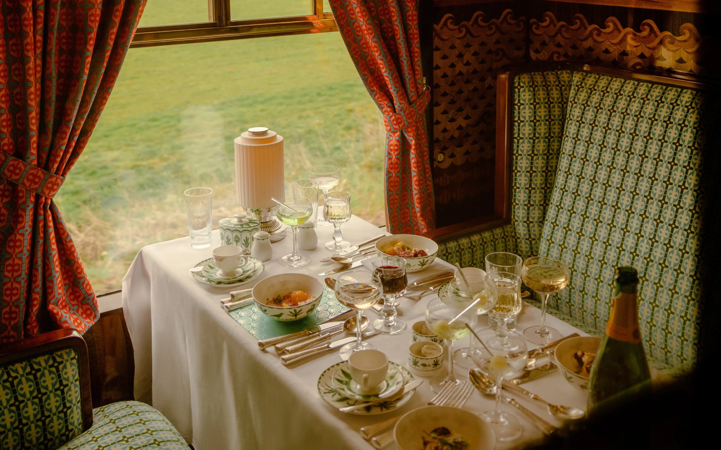 Commissions — Alixe Lay