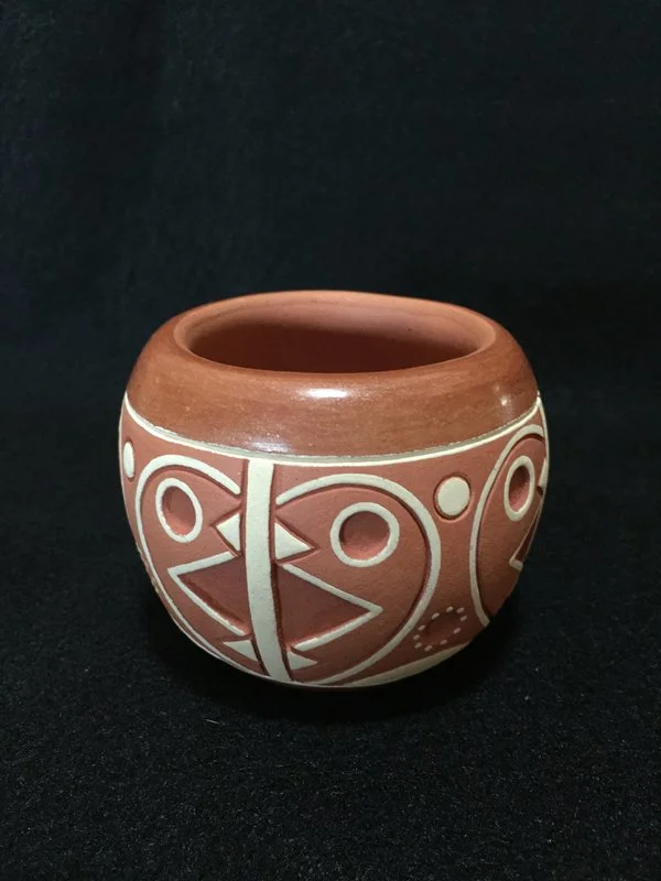 San Juan (Okeh Owenge) pueblo Native American pots — Native American ...