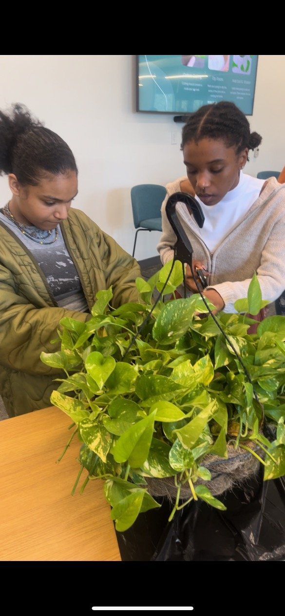 Meet AmeriCorps Member Deja Johnson! — Hands On Atlanta