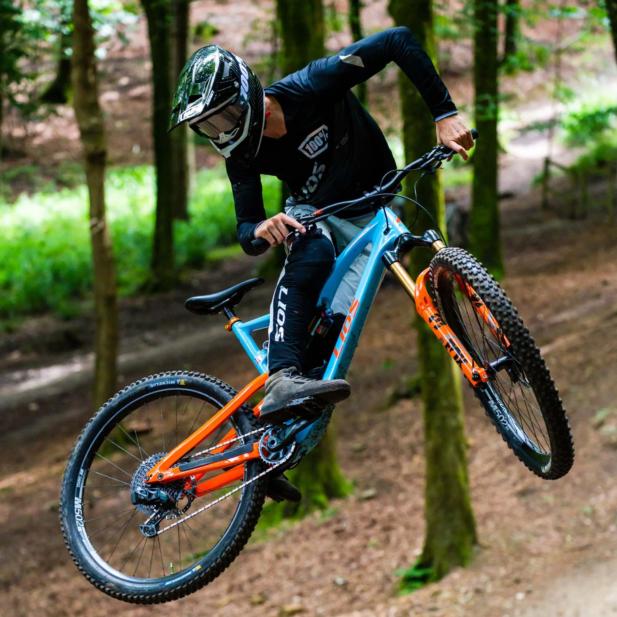 LIOS | Ride in Style